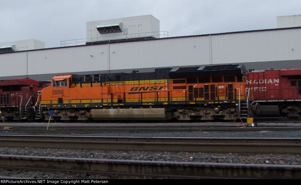 BNSF 3956